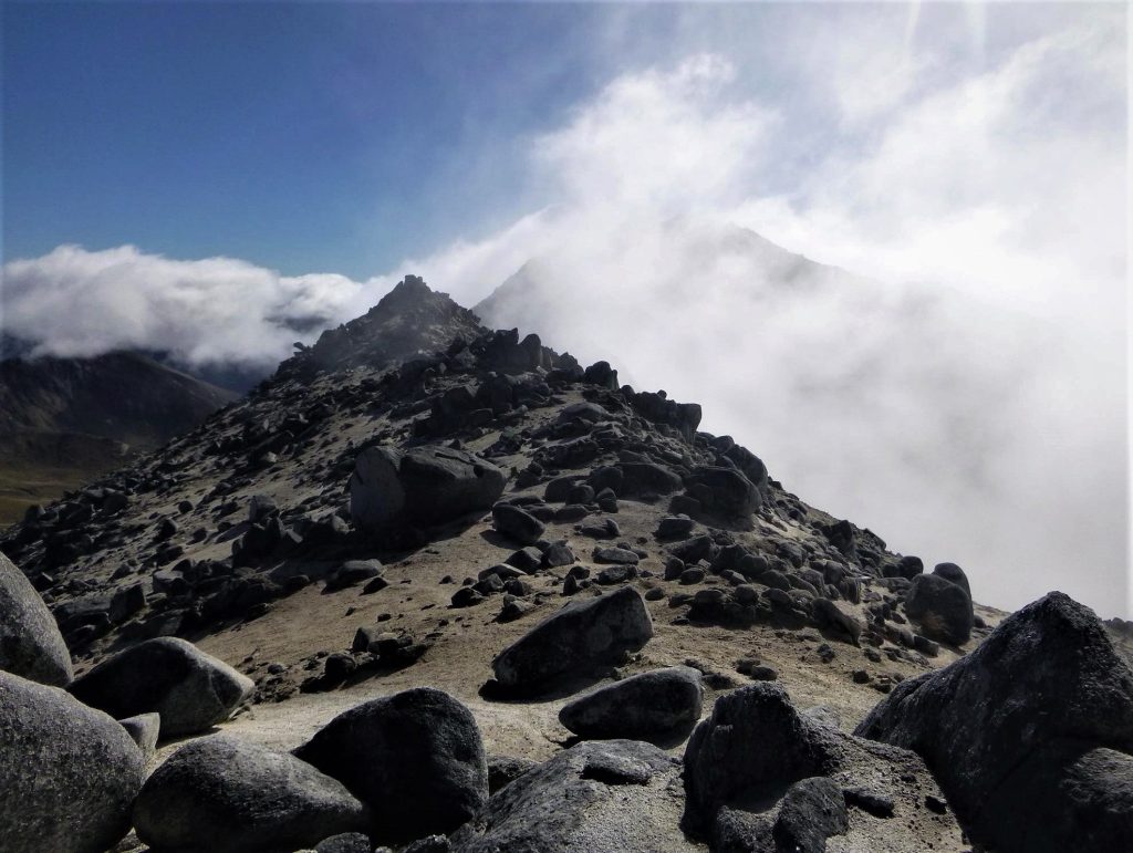 White Sands of Titiroa(Part One) - Mt Titiroa(1715m) - NZ Hikes